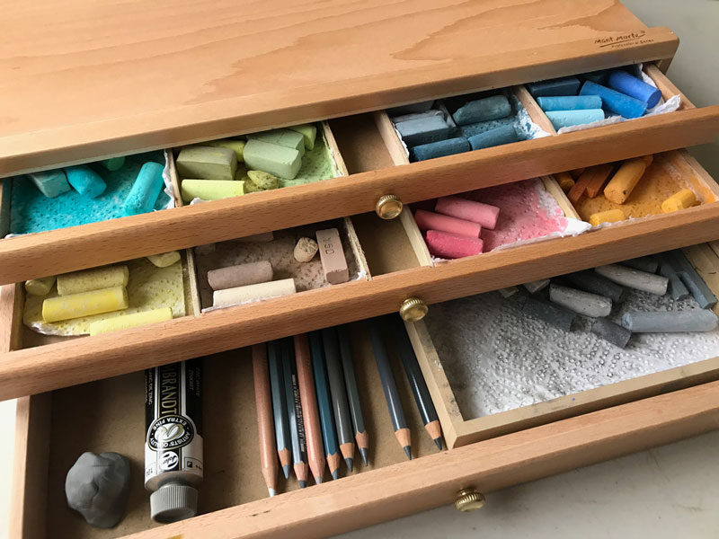 Storage Solutions: Mont Marte Pastel Box | Art Storage - ArtSavingsClub